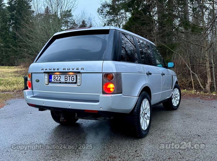 Grey Land Rover Range Rover 2003 in Tallinn, with an engine capacity of 2.90 L and mileage of 353 thousand km for 4300 €, photo 3 on AUTOMOTO.COM.LV