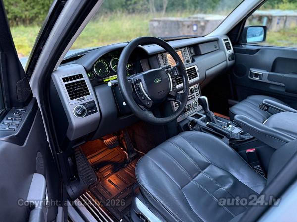 Pelēks Land Rover Range Rover 2003 Tallina, ar dzinēja tilpumu 2.90 L un nobraukumu 362 tūkst. km par 3700 €, foto 8 vietnē AUTOMOTO.COM.LV
