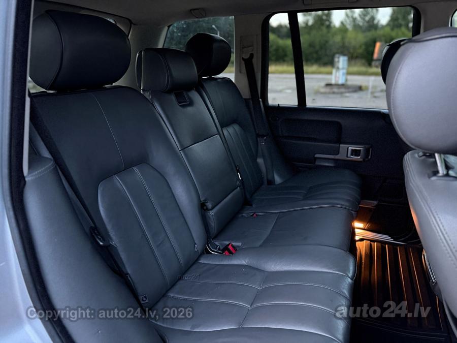 Grey Land Rover Range Rover 2003 in Tallinn, with an engine capacity of 2.90 L and mileage of 362 thousand km for 3700 €, photo 17 on AUTOMOTO.COM.LV