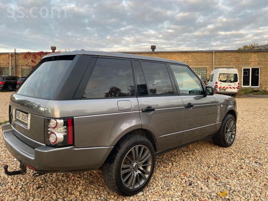 Pelēks Land Rover Range Rover 2006 Rīga, ar dzinēja tilpumu 3.60 L un nobraukumu 330 tūkst. km par 6850 €, foto 6 vietnē AUTOMOTO.COM.LV