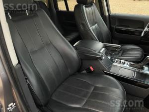 Pelēks Land Rover Range Rover 2006 Rīga, ar dzinēja tilpumu 3.60 L un nobraukumu 330 tūkst. km par 6850 €, foto 8 vietnē AUTOMOTO.COM.LV
