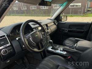 Pelēks Land Rover Range Rover 2006 Rīga, ar dzinēja tilpumu 3.60 L un nobraukumu 330 tūkst. km par 6850 €, foto 14 vietnē AUTOMOTO.COM.LV