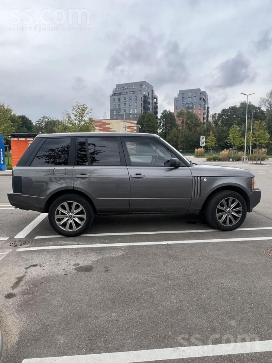 Pelēks Land Rover Range Rover 2006 Rīga, ar dzinēja tilpumu 2.90 L un nobraukumu 223 tūkst. km par 7500 €, foto 6 vietnē AUTOMOTO.COM.LV