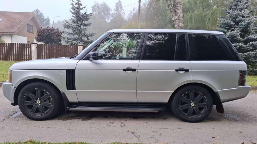 Grey Land Rover Range Rover 2007 in Siauliai, with an engine capacity of 3.63 L and mileage of 200 thousand km for 2699 €, photo 8 on AUTOMOTO.COM.LV