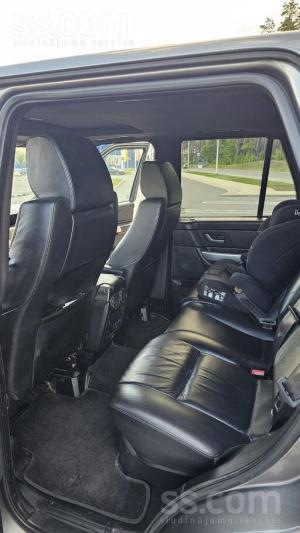 Pelēks Land Rover Range Rover 2007 Rīga, ar dzinēja tilpumu 3.60 L un nobraukumu 365 tūkst. km par 5350 €, foto 6 vietnē AUTOMOTO.COM.LV