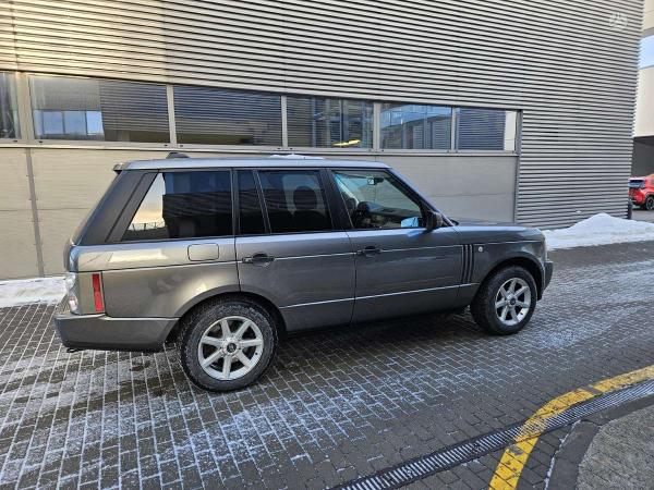 Grey Land Rover Range Rover 2008 in Vilnius, with an engine capacity of 3.60 L and mileage of 360 thousand km for 5350 €, photo 6 on AUTOMOTO.COM.LV