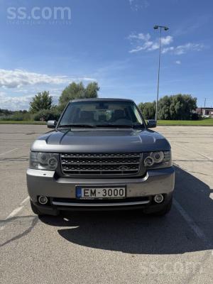 Pelēks Land Rover Range Rover 2008 Rīga, ar dzinēja tilpumu 3.70 L un nobraukumu 0 tūkst. km par 8000 €, foto  vietnē AUTOMOTO.COM.LV