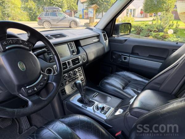 Pelēks Land Rover Range Rover 2008 Rīga, ar dzinēja tilpumu 3.60 L un nobraukumu 304 tūkst. km par 5990 €, foto 7 vietnē AUTOMOTO.COM.LV