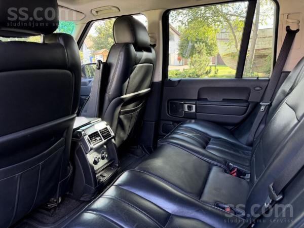 Pelēks Land Rover Range Rover 2008 Rīga, ar dzinēja tilpumu 3.60 L un nobraukumu 304 tūkst. km par 5990 €, foto 9 vietnē AUTOMOTO.COM.LV