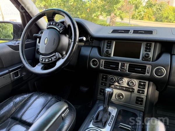 Pelēks Land Rover Range Rover 2008 Rīga, ar dzinēja tilpumu 3.60 L un nobraukumu 304 tūkst. km par 5990 €, foto 11 vietnē AUTOMOTO.COM.LV