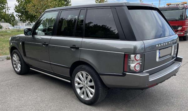 Grey Land Rover Range Rover 2010 in Kaunas, with an engine capacity of 3.63 L and mileage of 310 thousand km for 11800 €, photo 10 on AUTOMOTO.COM.LV