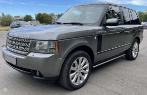 Pelēks Land Rover Range Rover 2010 Kauņa, ar dzinēja tilpumu 3.63 L un nobraukumu 310 tūkst. km par 11800 €, foto 12 vietnē AUTOMOTO.COM.LV