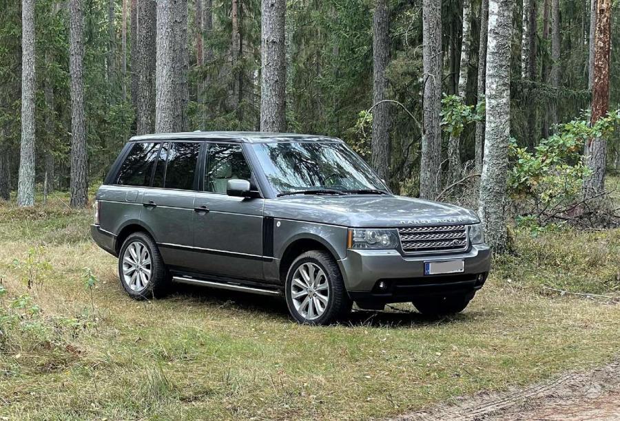 Pelēks Land Rover Range Rover 2010 Kauņa, ar dzinēja tilpumu 3.63 L un nobraukumu 310 tūkst. km par 11800 €, foto 17 vietnē AUTOMOTO.COM.LV