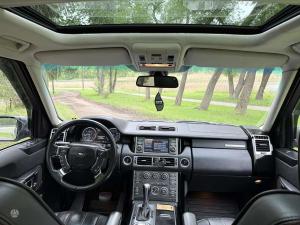 Pelēks Land Rover Range Rover 2010 Jonava, ar dzinēja tilpumu 3.60 L un nobraukumu 320 tūkst. km par 8650 €, foto 14 vietnē AUTOMOTO.COM.LV