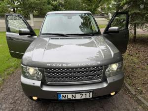 Pelēks Land Rover Range Rover 2010 Jonava, ar dzinēja tilpumu 3.60 L un nobraukumu 320 tūkst. km par 8650 €, foto 20 vietnē AUTOMOTO.COM.LV