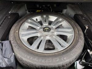 Pelēks Land Rover Range Rover 2010 Jonava, ar dzinēja tilpumu 3.60 L un nobraukumu 320 tūkst. km par 8650 €, foto 22 vietnē AUTOMOTO.COM.LV