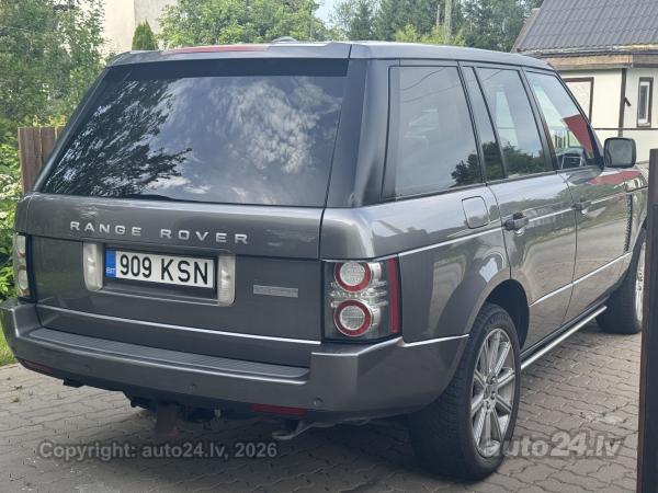 Grey Land Rover Range Rover 2010 in Tallinn, with an engine capacity of 4.40 L and mileage of 394 thousand km for 14000 €, photo 2 on AUTOMOTO.COM.LV