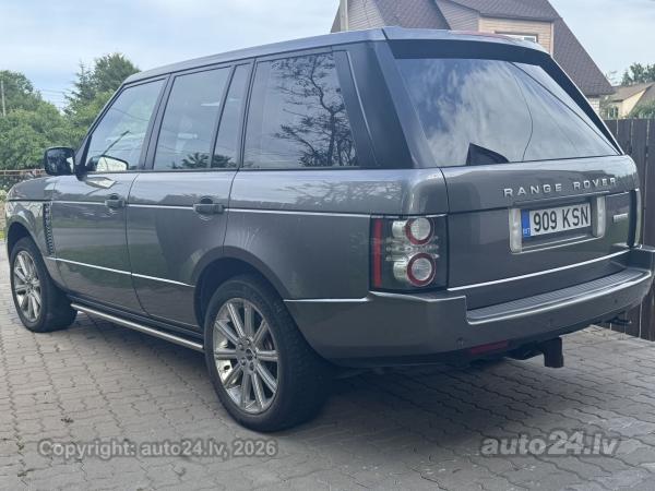 Grey Land Rover Range Rover 2010 in Tallinn, with an engine capacity of 4.40 L and mileage of 394 thousand km for 14000 €, photo 4 on AUTOMOTO.COM.LV