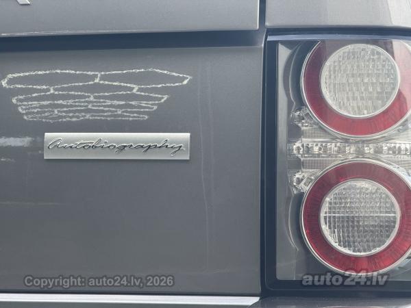 Grey Land Rover Range Rover 2010 in Tallinn, with an engine capacity of 4.40 L and mileage of 394 thousand km for 14000 €, photo 5 on AUTOMOTO.COM.LV