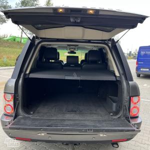 Pelēks Land Rover Range Rover 2011 Viļņa, ar dzinēja tilpumu 4.40 L un nobraukumu 304 tūkst. km par 9200 €, foto 16 vietnē AUTOMOTO.COM.LV