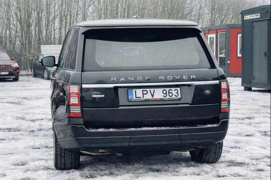 Grey Land Rover Range Rover 2013 in Vilnius, with an engine capacity of 4.37 L and mileage of 235 thousand km for 23850 €, photo 4 on AUTOMOTO.COM.LV
