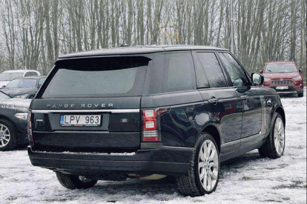 Pelēks Land Rover Range Rover 2013 Viļņa, ar dzinēja tilpumu 4.37 L un nobraukumu 235 tūkst. km par 23850 €, foto 5 vietnē AUTOMOTO.COM.LV