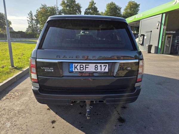 Grey Land Rover Range Rover 2013 in Kaunas, with an engine capacity of 4.37 L and mileage of 313 thousand km for 21500 €, photo 3 on AUTOMOTO.COM.LV