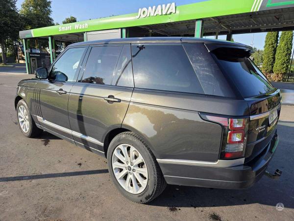 Grey Land Rover Range Rover 2013 in Kaunas, with an engine capacity of 4.37 L and mileage of 313 thousand km for 21500 €, photo 4 on AUTOMOTO.COM.LV