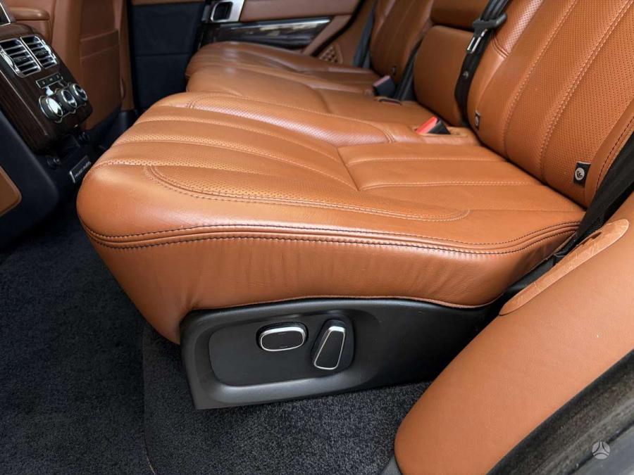 Grey Land Rover Range Rover 2013 in Vilnius, with an engine capacity of 4.37 L and mileage of 196 thousand km for 25900 €, photo 20 on AUTOMOTO.COM.LV