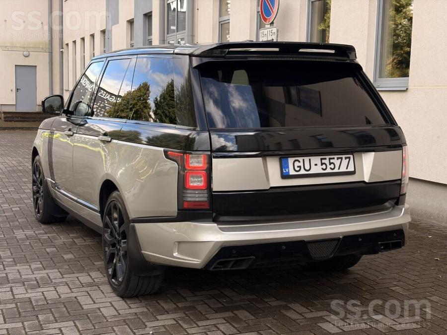 Pelēks Land Rover Range Rover 2013 Jelgava, ar dzinēja tilpumu 4.40 L un nobraukumu 196 tūkst. km par 27500 €, foto 4 vietnē AUTOMOTO.COM.LV