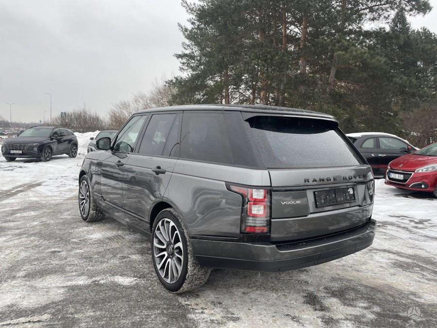 Grey Land Rover Range Rover 2014 in Kaunas, with an engine capacity of 2.99 L and mileage of 252 thousand km for 20500 €, photo 5 on AUTOMOTO.COM.LV
