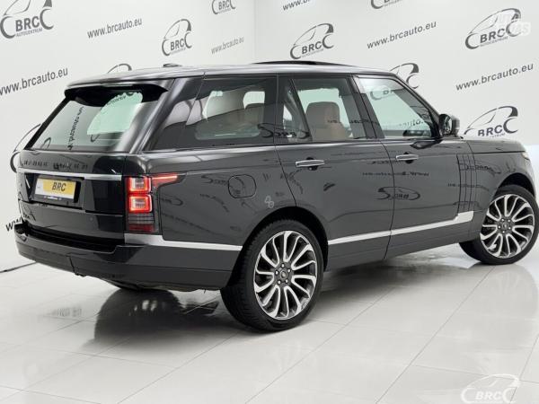 Pelēks Land Rover Range Rover 2014 Avižieniai, ar dzinēja tilpumu 4.40 L un nobraukumu 137 tūkst. km par 27800 €, foto 2 vietnē AUTOMOTO.COM.LV