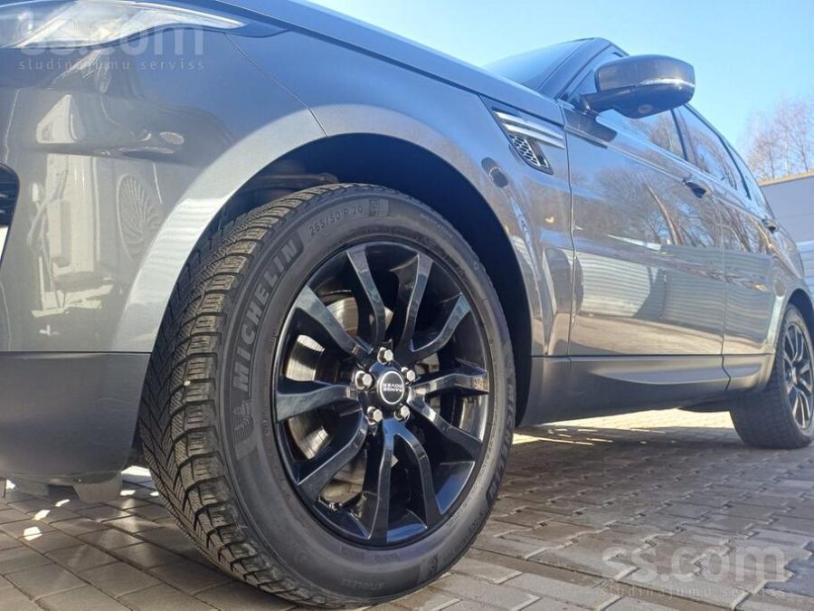 Grey Land Rover Range Rover 2014 in Riga, with an engine capacity of 3.00 L and mileage of 134 thousand km for 14500 €, photo 4 on AUTOMOTO.COM.LV