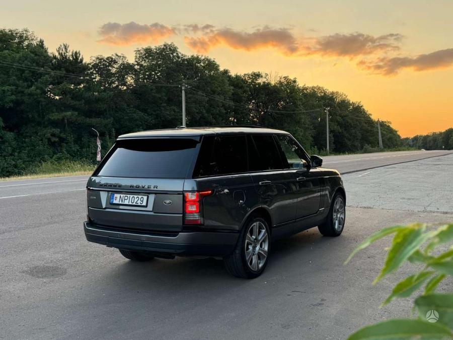 Grey Land Rover Range Rover 2014 in Alytus, with an engine capacity of 2.99 L and mileage of 206 thousand km for 24999 €, photo 3 on AUTOMOTO.COM.LV