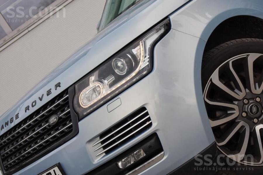Pelēks Land Rover Range Rover 2015 Rīga, ar dzinēja tilpumu 4.40 L un nobraukumu 272 tūkst. km par 20995 €, foto 3 vietnē AUTOMOTO.COM.LV