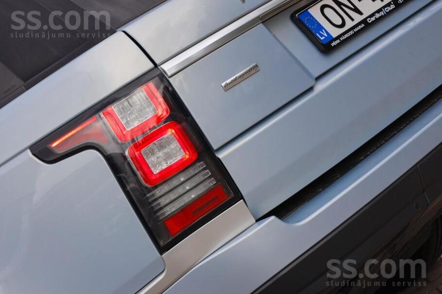 Pelēks Land Rover Range Rover 2015 Rīga, ar dzinēja tilpumu 4.40 L un nobraukumu 272 tūkst. km par 20995 €, foto 7 vietnē AUTOMOTO.COM.LV