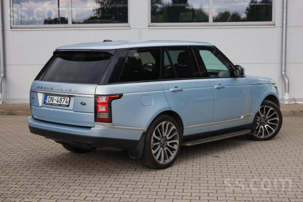 Grey Land Rover Range Rover 2015 in Riga, with an engine capacity of 4.40 L and mileage of 272 thousand km for 20995 €, photo 8 on AUTOMOTO.COM.LV