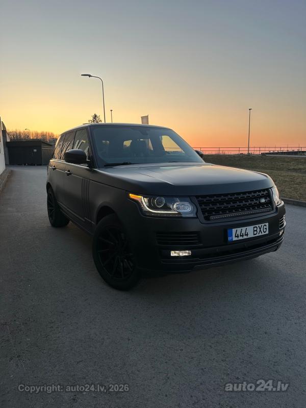 Pelēks Land Rover Range Rover 2016 Tallina, ar dzinēja tilpumu 3.00 L un nobraukumu 275 tūkst. km par 24900 €, foto 2 vietnē AUTOMOTO.COM.LV