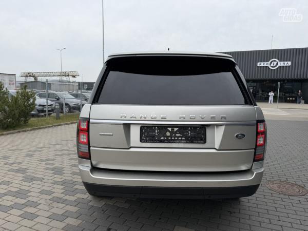 Pelēks Land Rover Range Rover 2016 Šauļi, ar dzinēja tilpumu 4.40 L un nobraukumu 240 tūkst. km par 20800 €, foto 5 vietnē AUTOMOTO.COM.LV