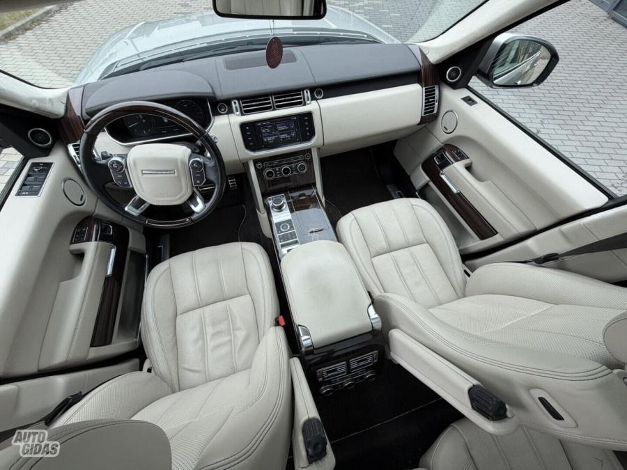 Grey Land Rover Range Rover 2016 in Siauliai, with an engine capacity of 4.40 L and mileage of 240 thousand km for 20800 €, photo 14 on AUTOMOTO.COM.LV