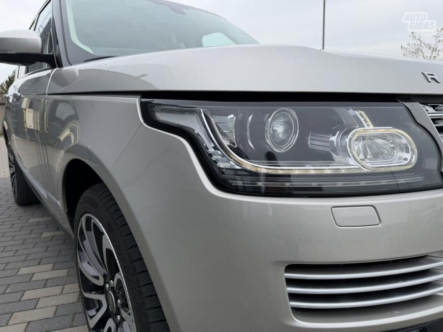 Grey Land Rover Range Rover 2016 in Siauliai, with an engine capacity of 4.40 L and mileage of 240 thousand km for 20800 €, photo 18 on AUTOMOTO.COM.LV