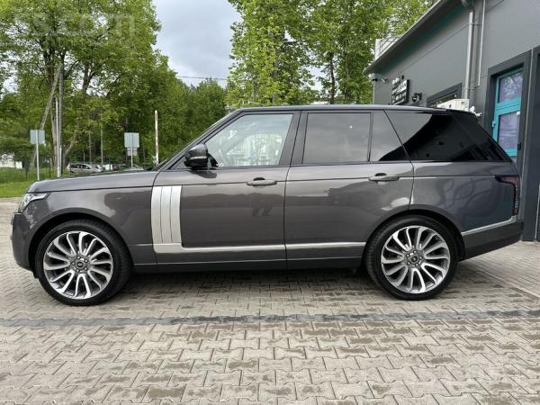 Grey Land Rover Range Rover 2017 in Riga, with an engine capacity of 3.00 L and mileage of 82 thousand km for 51900 €, photo 1 on AUTOMOTO.COM.LV