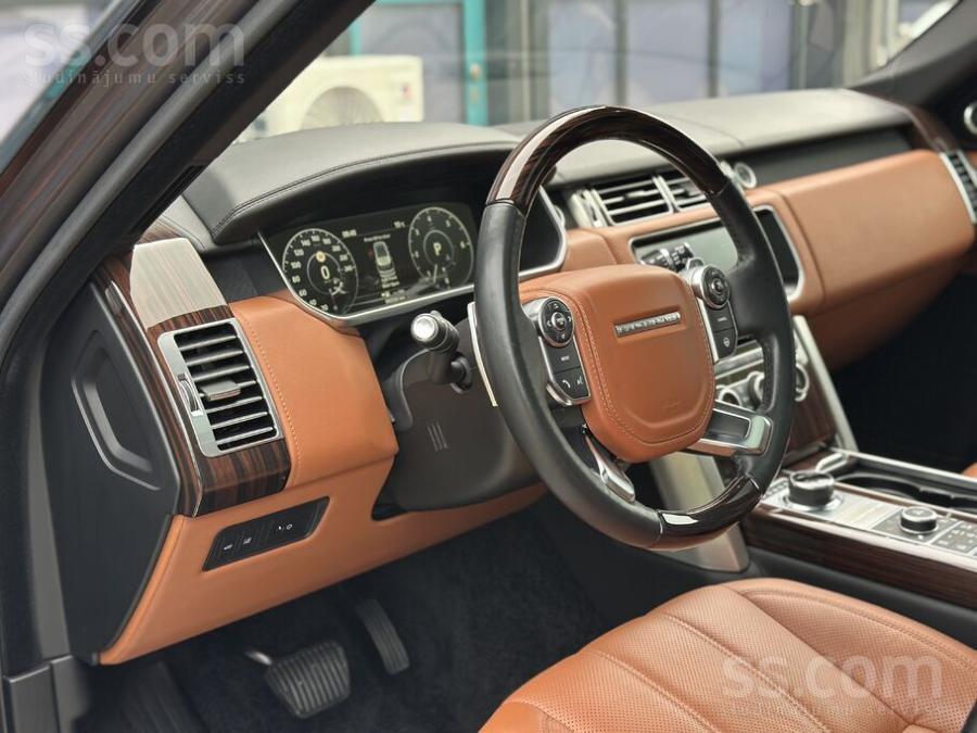 Pelēks Land Rover Range Rover 2017 Rīga, ar dzinēja tilpumu 3.00 L un nobraukumu 82 tūkst. km par 51900 €, foto 5 vietnē AUTOMOTO.COM.LV