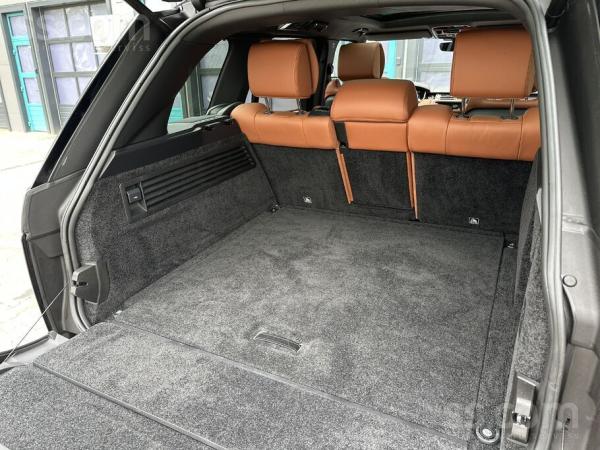 Grey Land Rover Range Rover 2017 in Riga, with an engine capacity of 3.00 L and mileage of 82 thousand km for 51900 €, photo 10 on AUTOMOTO.COM.LV