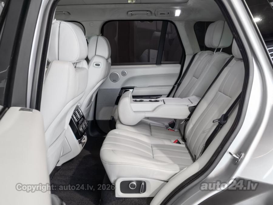Pelēks Land Rover Range Rover 2017 Tallina, ar dzinēja tilpumu 5.00 L un nobraukumu 147 tūkst. km par 42900 €, foto 15 vietnē AUTOMOTO.COM.LV