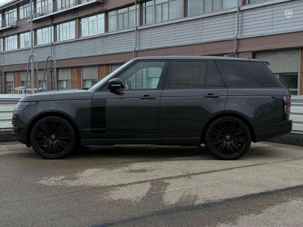 Grey Land Rover Range Rover 2018 in Riga, with an engine capacity of 2.99 L and mileage of 224 thousand km for 43000 €, photo 8 on AUTOMOTO.COM.LV