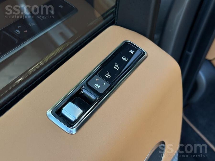 Pelēks Land Rover Range Rover 2018 Rīga, ar dzinēja tilpumu 4.40 L un nobraukumu 163 tūkst. km par 47990 €, foto 21 vietnē AUTOMOTO.COM.LV
