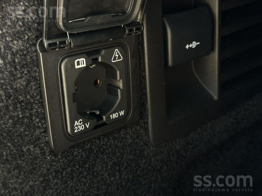 Pelēks Land Rover Range Rover 2018 Rīga, ar dzinēja tilpumu 4.40 L un nobraukumu 163 tūkst. km par 47990 €, foto 24 vietnē AUTOMOTO.COM.LV