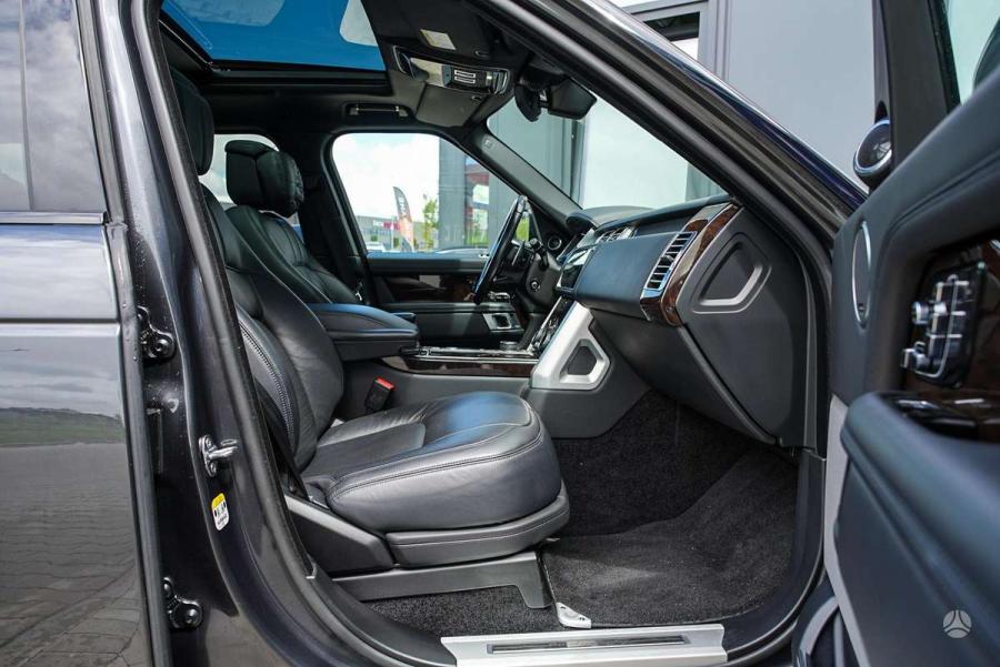 Grey Land Rover Range Rover 2019 in Kaunas, with an engine capacity of 4.37 L and mileage of 172 thousand km for 39450 €, photo 47 on AUTOMOTO.COM.LV