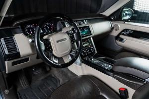 Grey Land Rover Range Rover 2019 in Vilnius, with an engine capacity of 4.37 L and mileage of 161 thousand km for 49999 €, photo 19 on AUTOMOTO.COM.LV